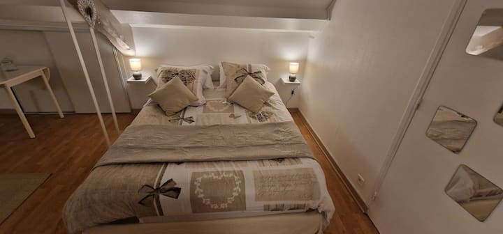 Chambre Indépendante. - Vichy