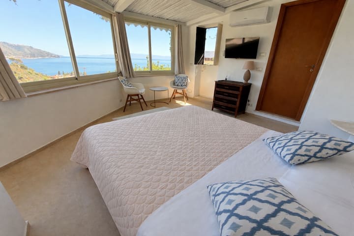 Private Junior Suite - Taormina