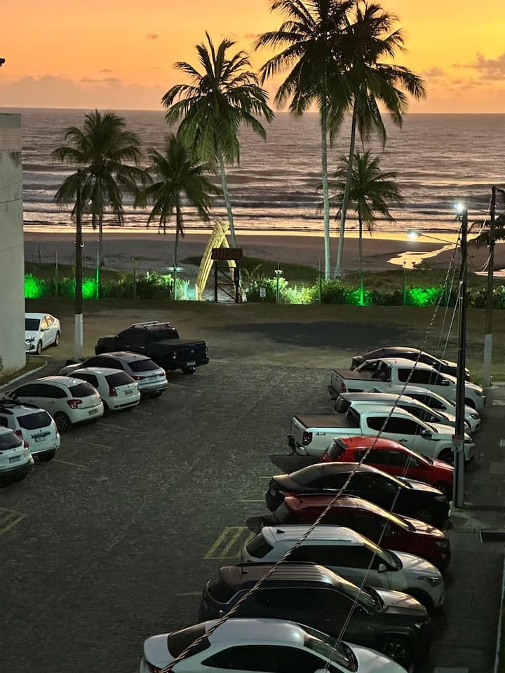 Apt. Pé Na Areia. Condomínio Fechado. 2/4. - Ilhéus