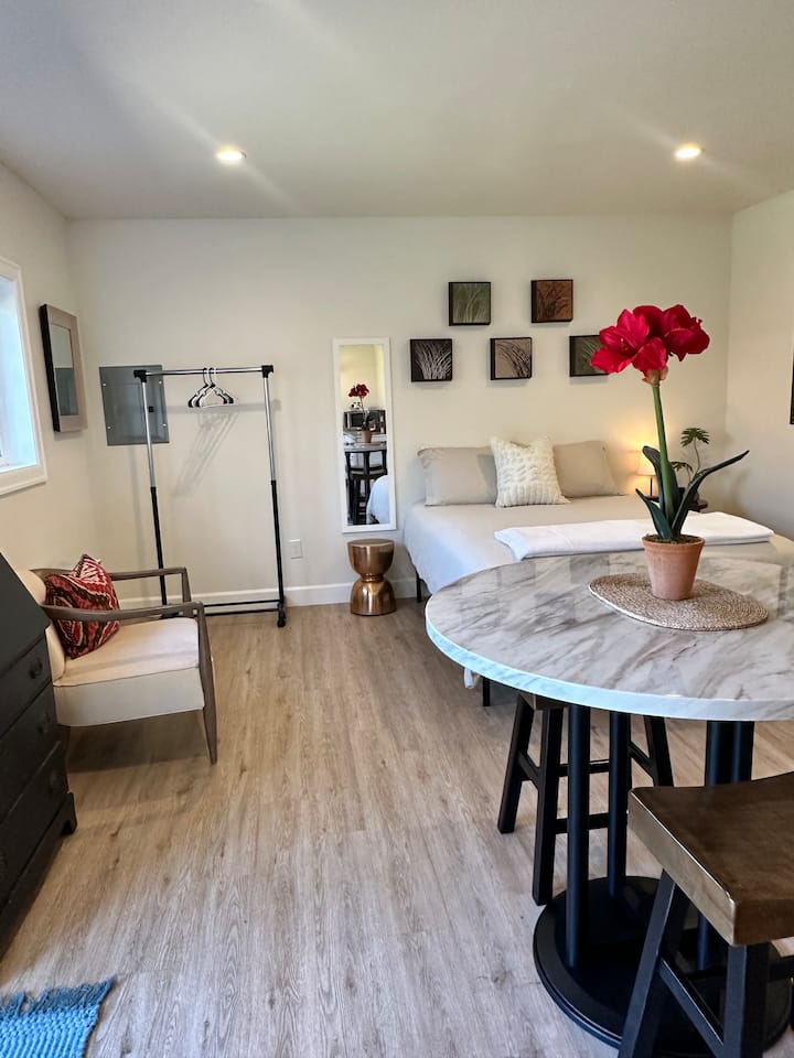 East Medford Private Studio - Medford, OR