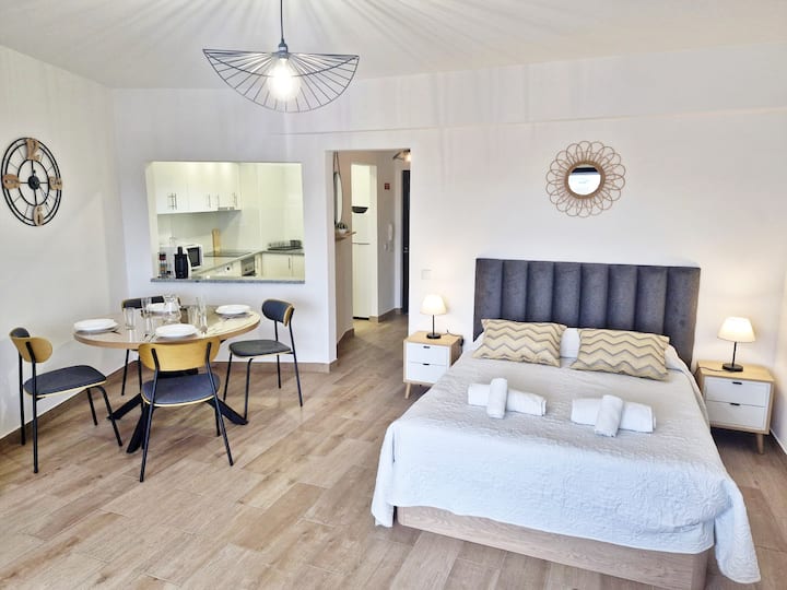 Holiferias 10min -> Beach, Pool & Balcony Sea View - Alvor