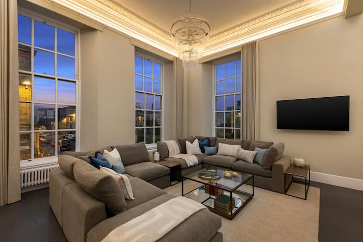Luxury 4 Bed | Lift - Blythswood Square Apartment - Glasgow