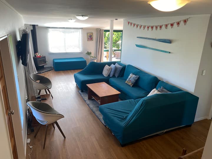 Charming  Beach House Retreat, Sleeps 8 - Bay Of Islands