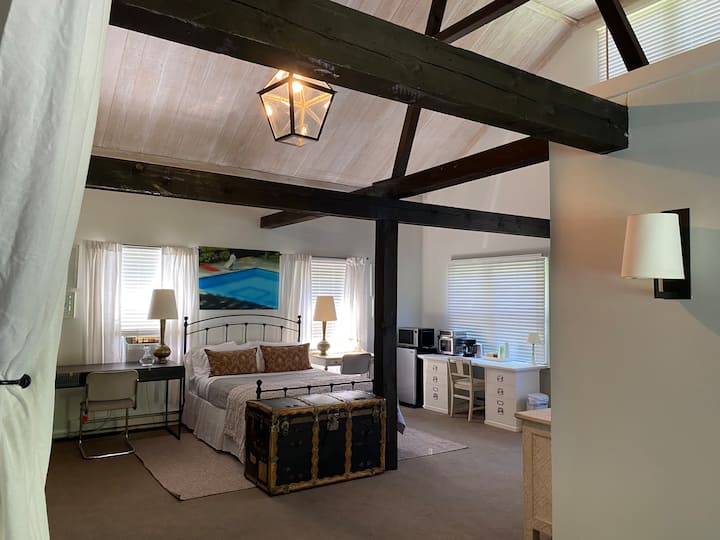 Private Loft Guesthouse - Squantz Pond, CT