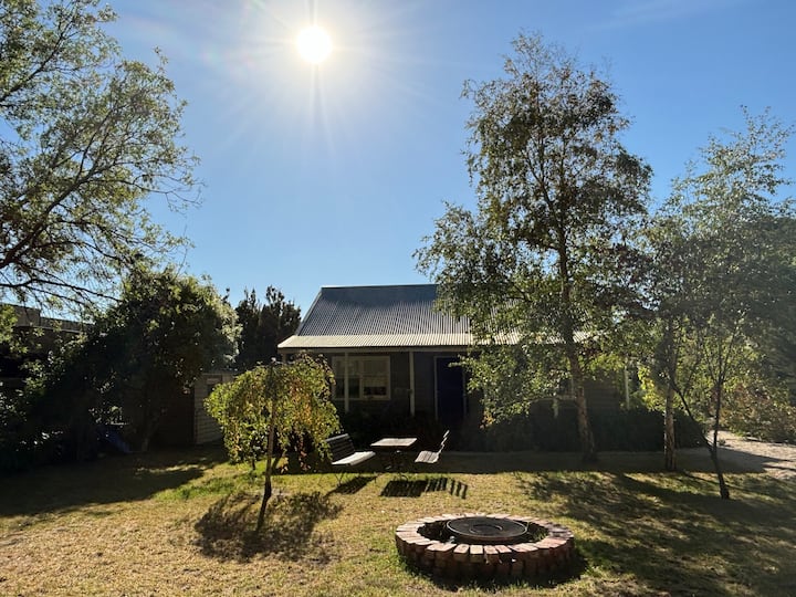 Flinders Beach Cottage & Bungalow, Near Village - Flinders