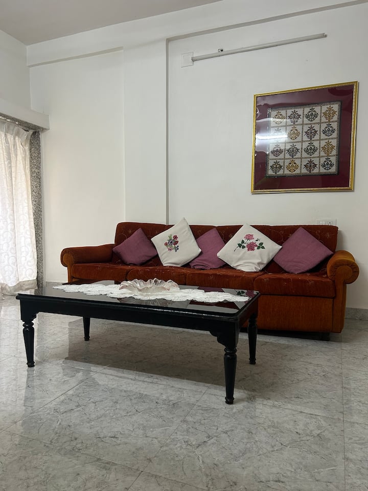Peaceful Home 
2 Bhk Entire Apartment - Ahmedabad