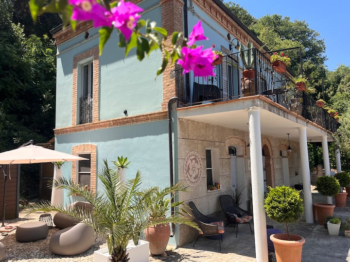 Turquoise Villa By The Sea - San Vito Chietino