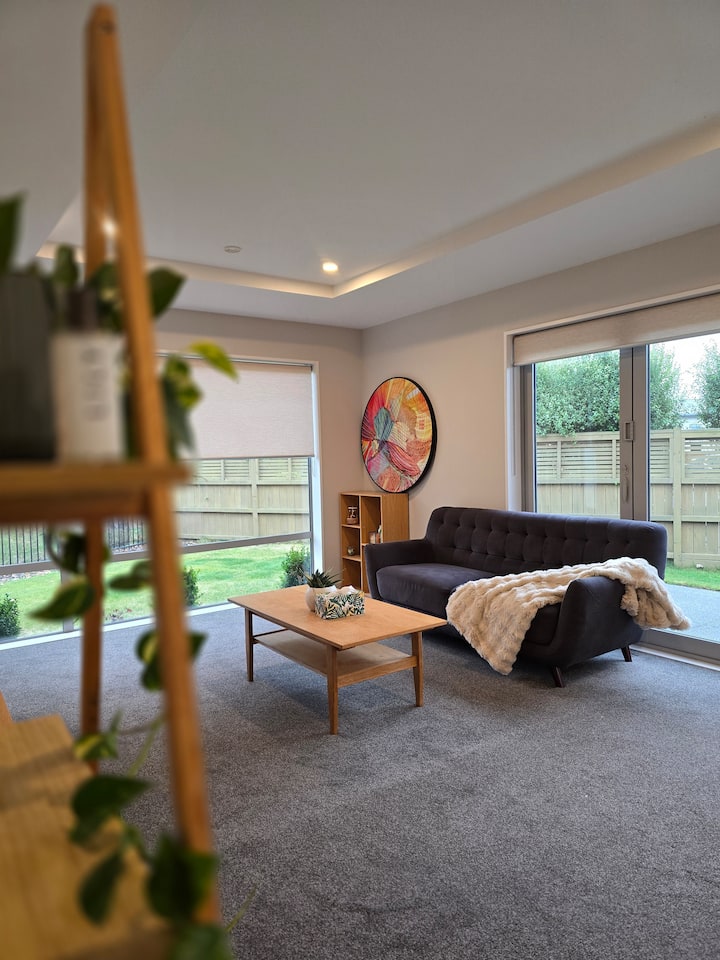 Comfortable Stay With Comforting View - Rolleston