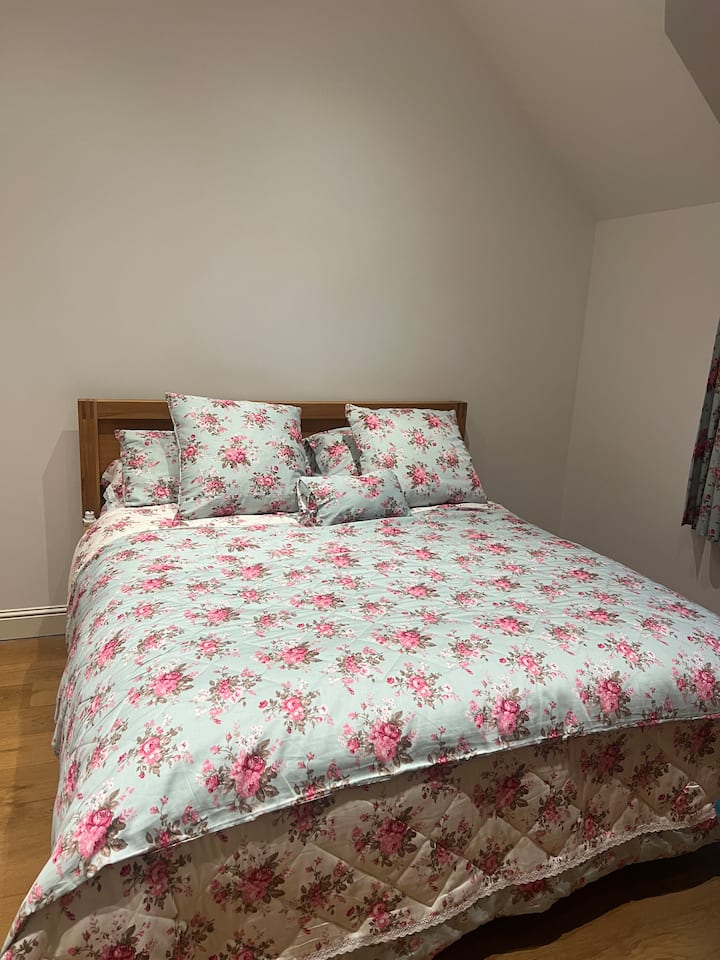 King Size Plus Bunkbeds (Ideal For Family) - Letterkenny