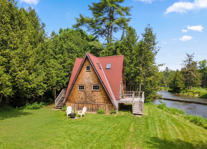 A-frame By The Brook - Vermont