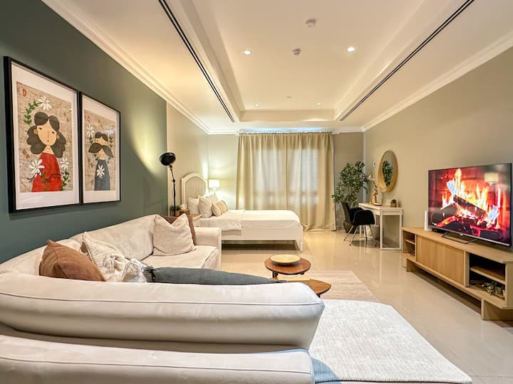 Gorgeous Studio At Prime Location W/marina View - Qatar