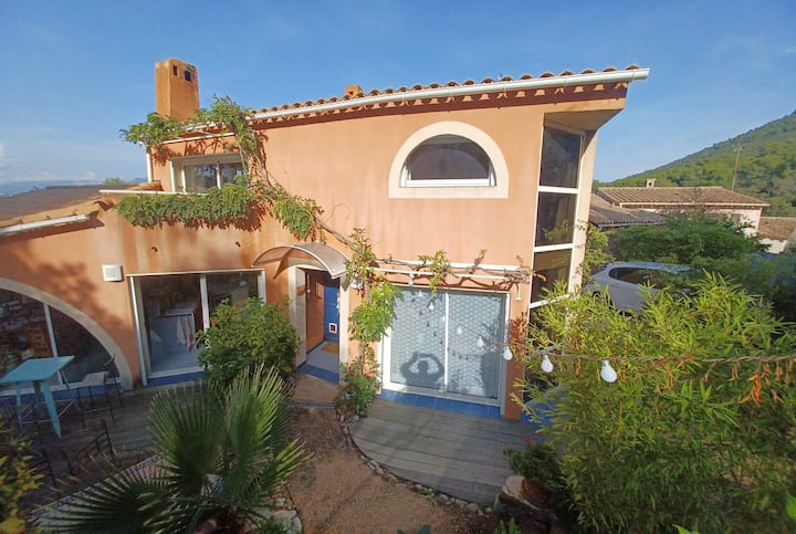 Maison D'architecte Entre Mer Et Colline - La Garde