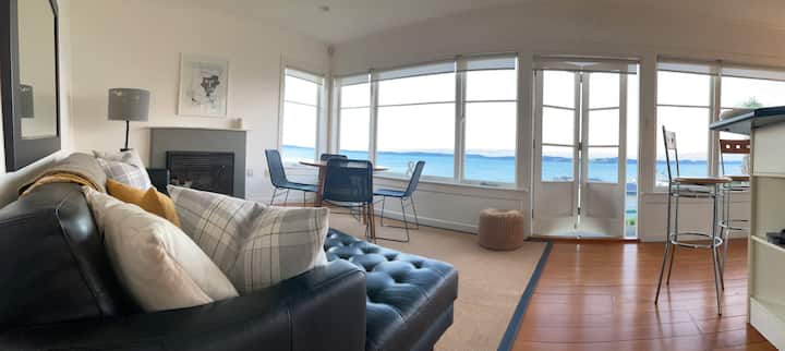 Ferry Commute, Seaviews, Longer Stays - Waiheke Island