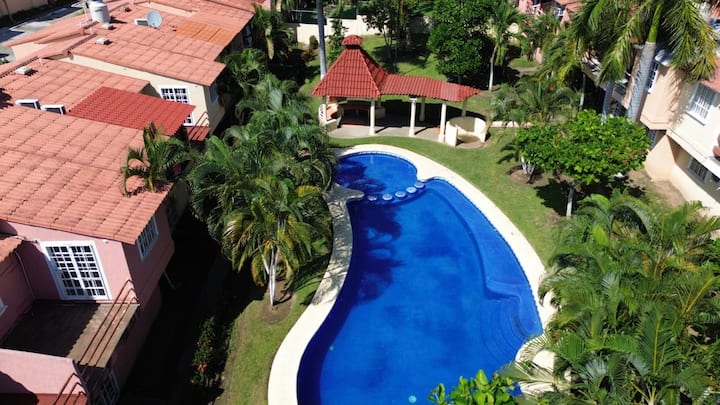 Encantadora Casa Descanso-vacacional Con A/c, Ixt - Ixtapa Zihuatanejo