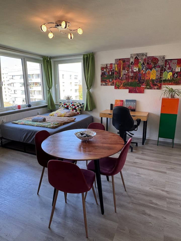 King Bed Studio 0.5h To City Centre Free Parking - Feldkirchen