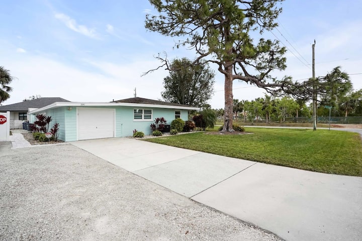 Chickadee’s Inn - Sarasota, FL