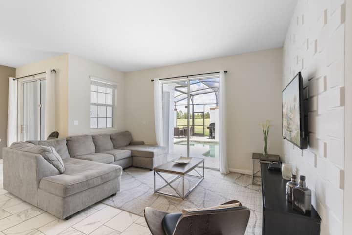 4 Bedrooms / 3 Bathrooms / Champions Gate (8967 Sd - Davenport, FL