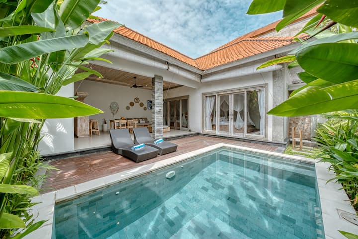 Luxury 2bdr Villa Dion2 Close To Brawa Beach Surf - Canggu