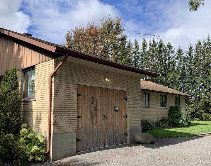 Stonecropacres Winery And Vineyard Guest Home - Coles Creek State Park, Waddington