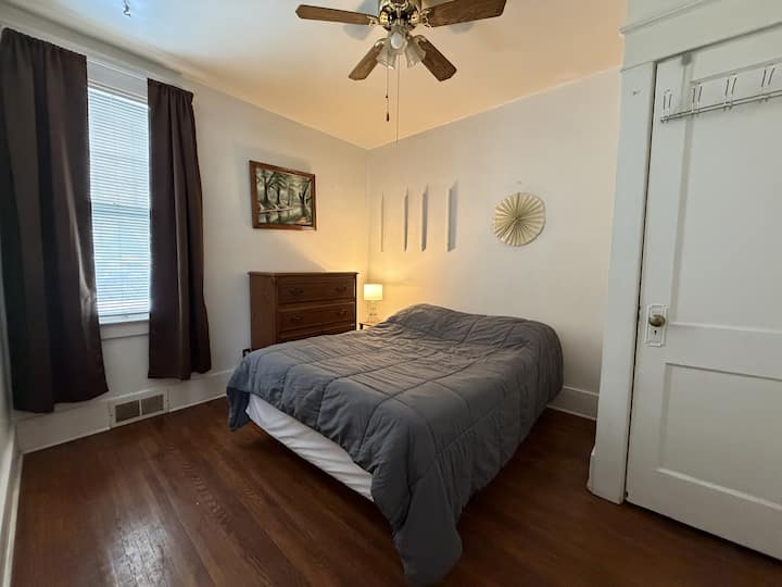 Huge 3 Bedroom Home - Two Family House 1st Floor - Clinton, NY