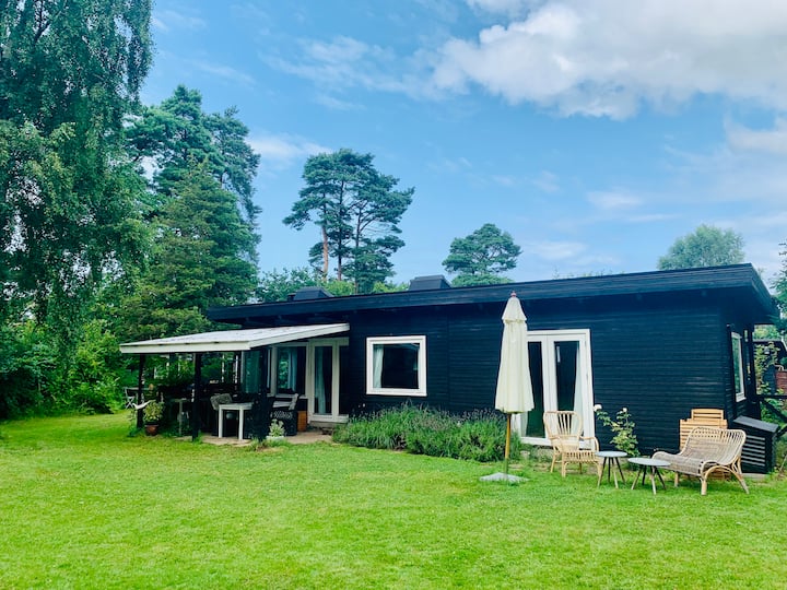 Asserbo, Lyst Skovhus Med Shelter - Denmark