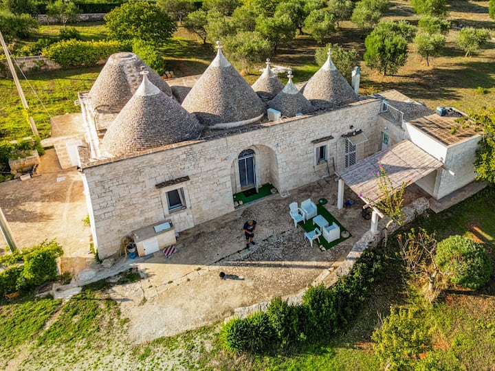 Trulli Carlo Anna Dans La Campagne D'alberobello - Martina Franca