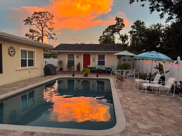 Sarasota Pool House - Siesta Key, FL