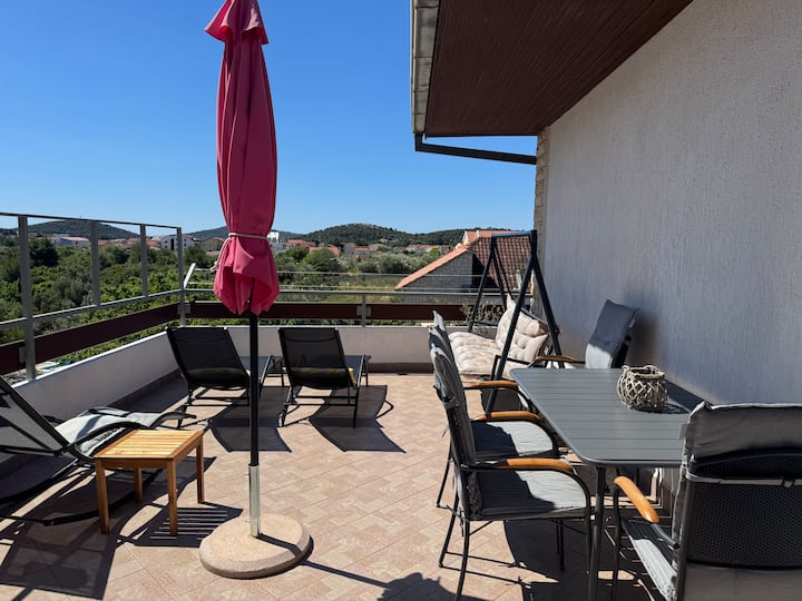 Vera 1 Apartment Two Steps To The Sea - Primošten