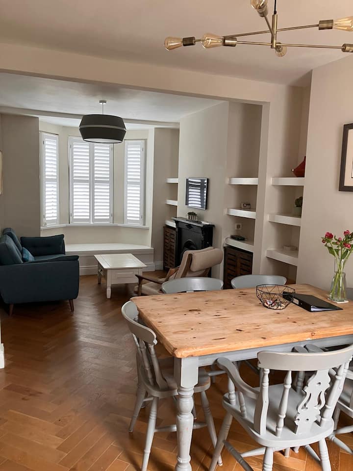 Modern House Near Belfast - Great For Long Stays - Belfast
