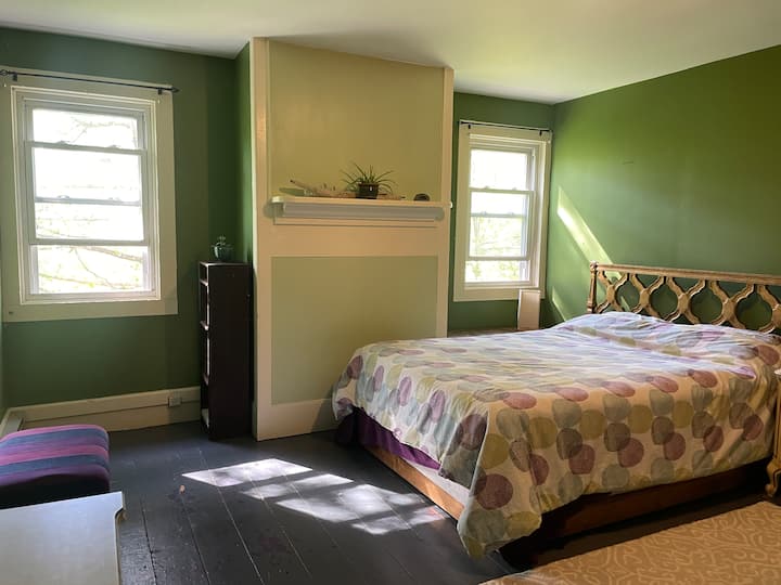 2 Bedrms In Spacious Cozy House - New Paltz