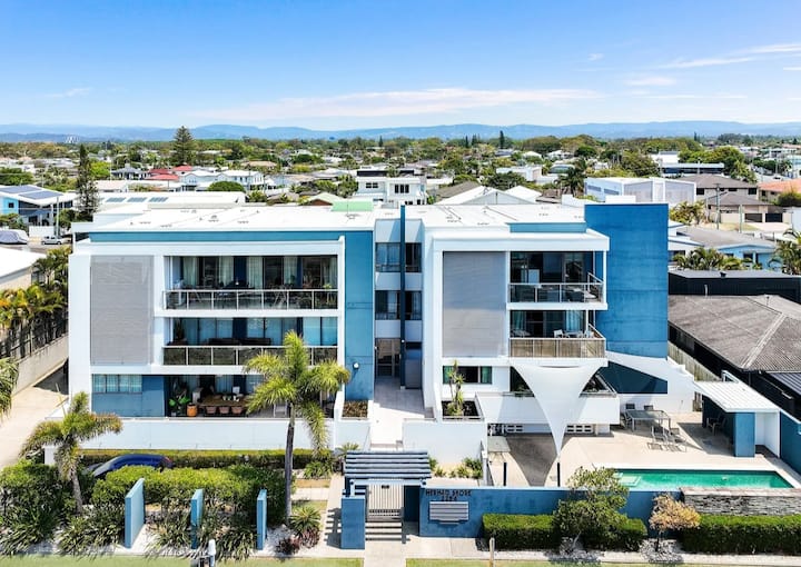 Modern Unit - Beach, Pool, Cafes And Walks - Gold Coast
