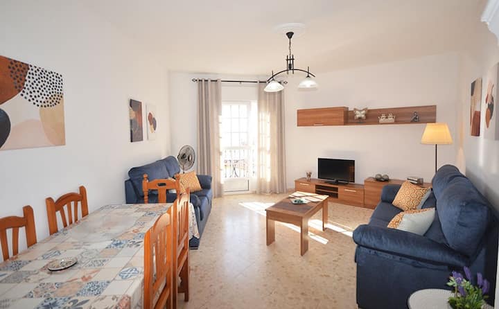 Apto. Jazmín. Cerca De La Playa Y Con Wifi. - Conil de la Frontera