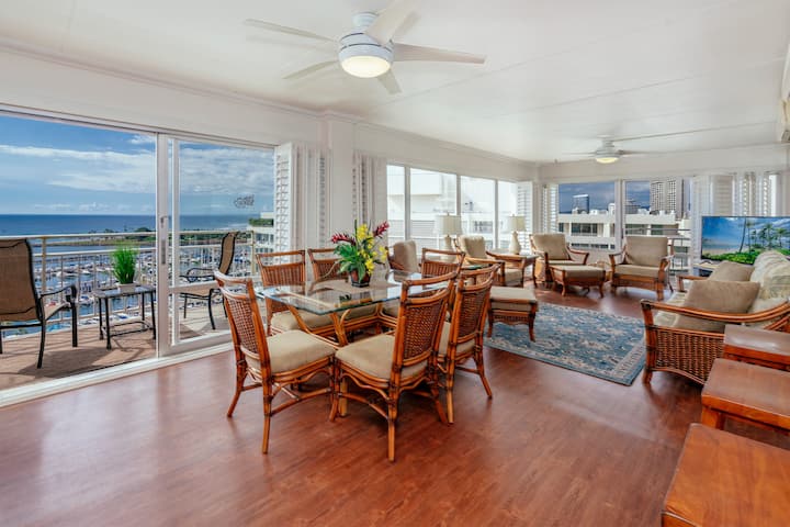 Ocean-sunset Views At Ilikai Hotel Island Retreat