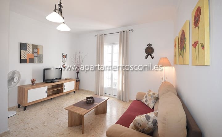 Apto.azahar...con Patio,wifi Y Cerca De La Playa. - Conil de la Frontera