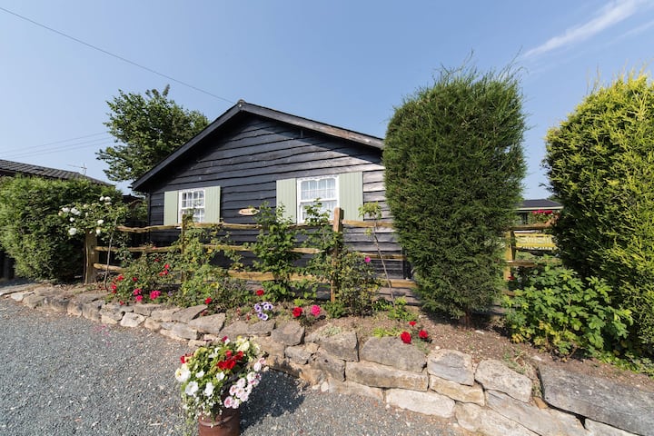 Rose Cottage With Hot Tub And Stunning Views - Swanage