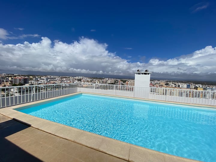 Excelente Apartamento No Algarve Com Piscina. - Portimão