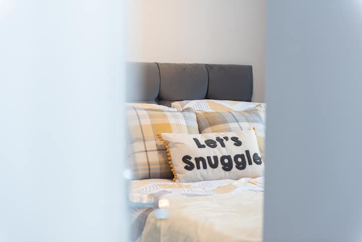 Excellent, Comfortable Location To Visit Belfast - Belfast