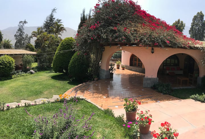 Casa De Lujo Cieneguilla – 8 Hab/20 Pers - Lima