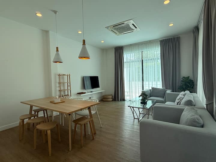 Pool Villa Chalong/3bd/up To8ppl - Phuket