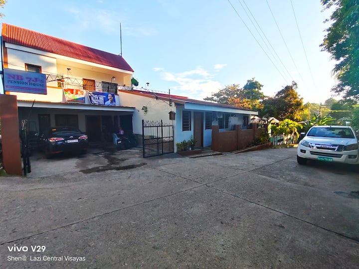 Airbnb|house Rental : Can Accommodate Up To 25 Pax - Lazi