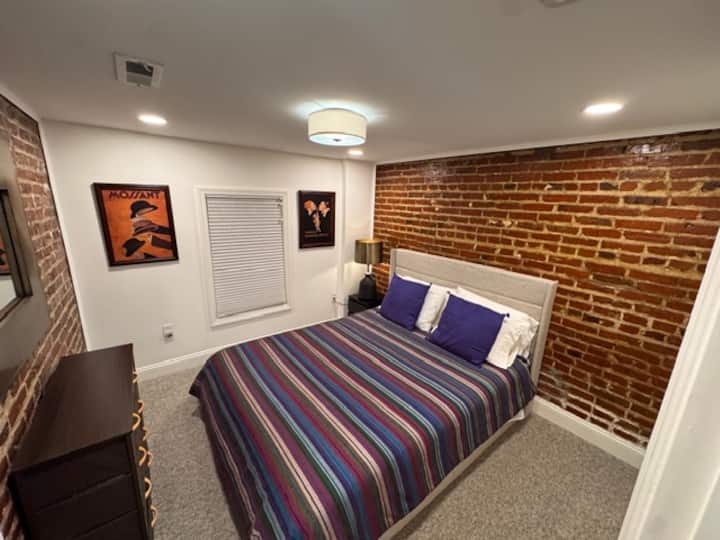 Spacious, Private 1br Garden Suite - 華盛頓