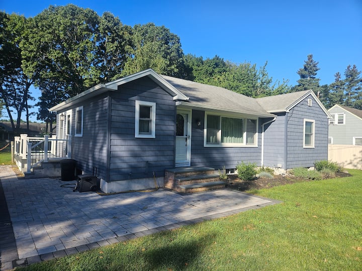 Quiet Getaway With Private Beach Access. - Greenport, NY