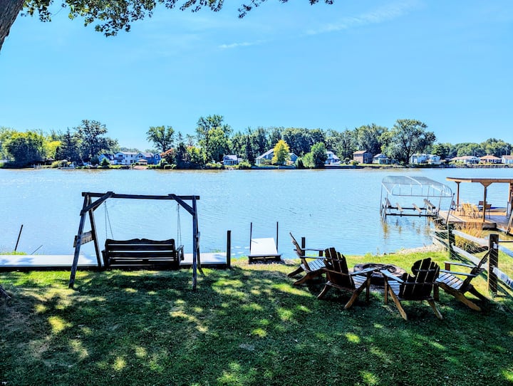 Modern Cottage On The Lake W/ 2 Kayaks & Game Room - 미시간