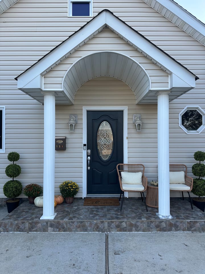 Serenity Getaway: Parkside, Near Beach - Lido Beach, NY