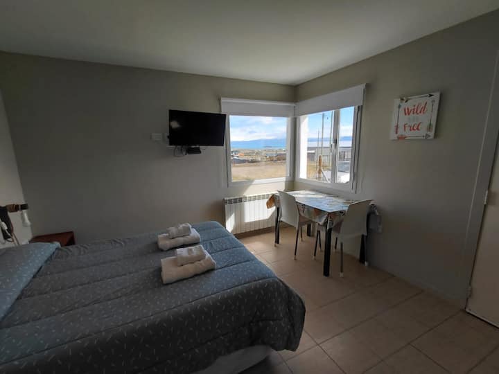 Departamento Equipado 2 Personas-vista Al Lago - El Calafate