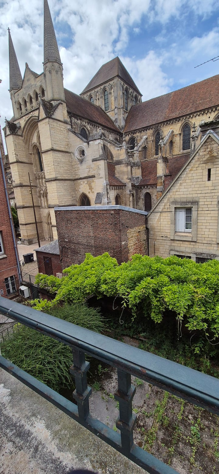 Splendide 90m² Cœur De Ville – Vue Cathédrale - Lisieux