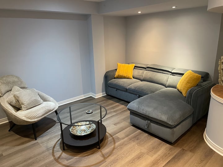 Apartment In Mississauga - Mississauga