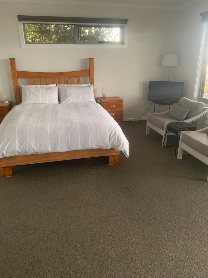 On The Rise - Launceston - Riverside