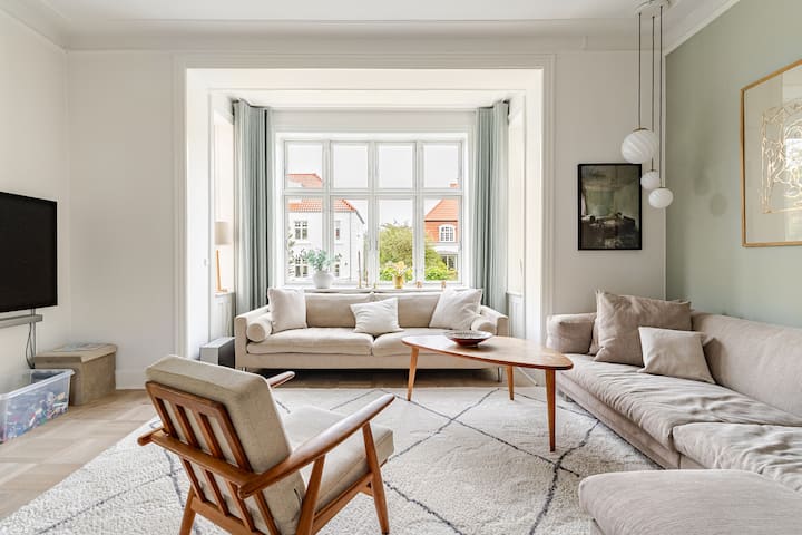 Big, Lovely And Open Design House In Copenhagen - Kopenhagen