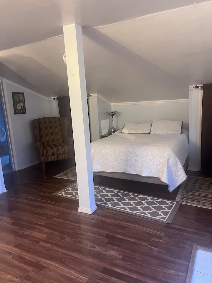 Roseanna's Guesthouse - Suite C - Vancouver Island